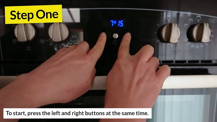 How to Set The Clock on a Belling Oven