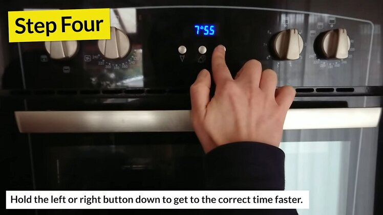 How to Set The Clock on a Belling Oven