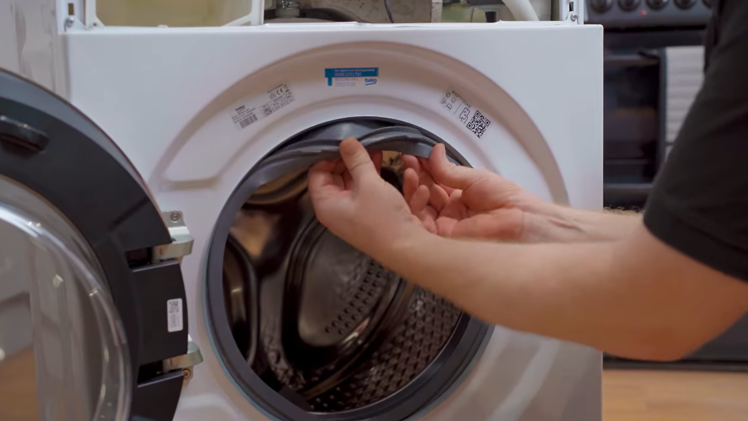 How To Fix Beko Washing Machine Error Codes (Full List)