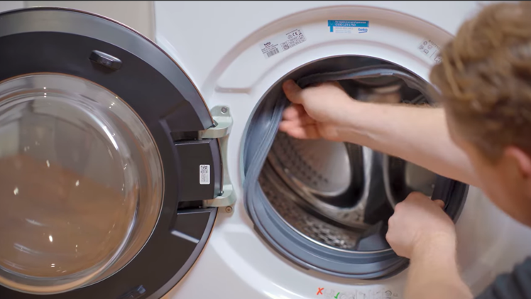 How To Fix Beko Washing Machine Error Codes (Full List)